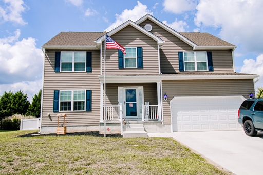 Realtor VICTORIA HUDGINS : Patterson-Schwartz